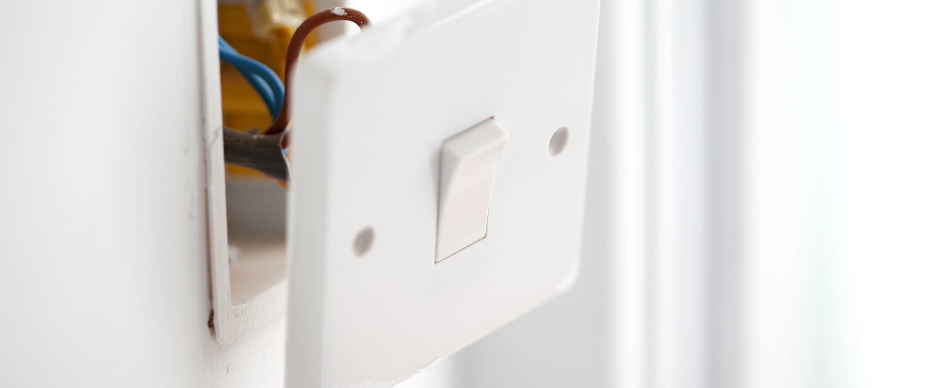 The Power of Dimmer Switches: Understanding How They Work